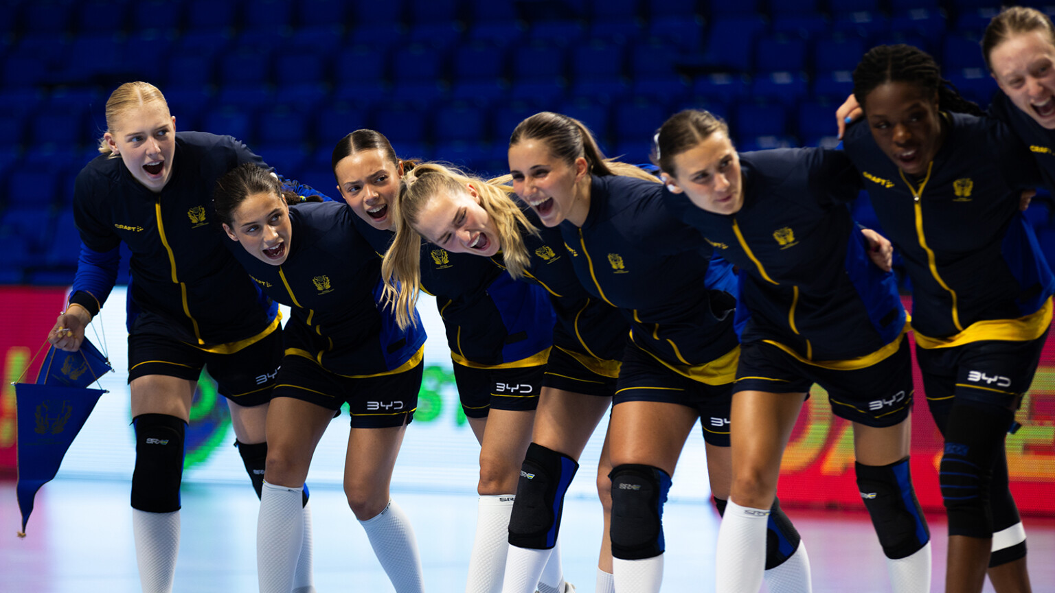 U19-damerna klara för huvudrundan - Handbollslandslaget